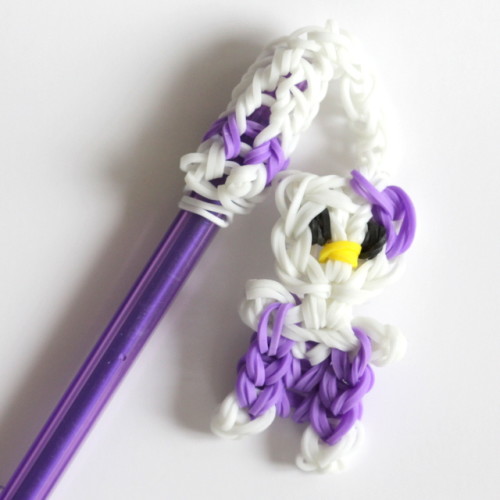 Rainbow Loom: Pen Accessories • The Crafty Mummy
