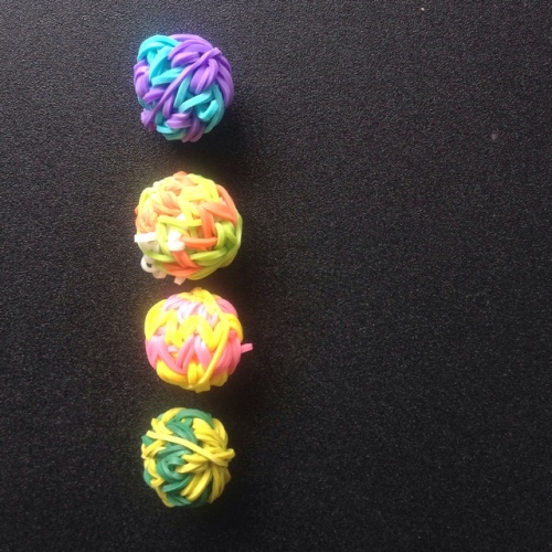 Rainbow Loom: Bouncy Ball • The Crafty Mummy