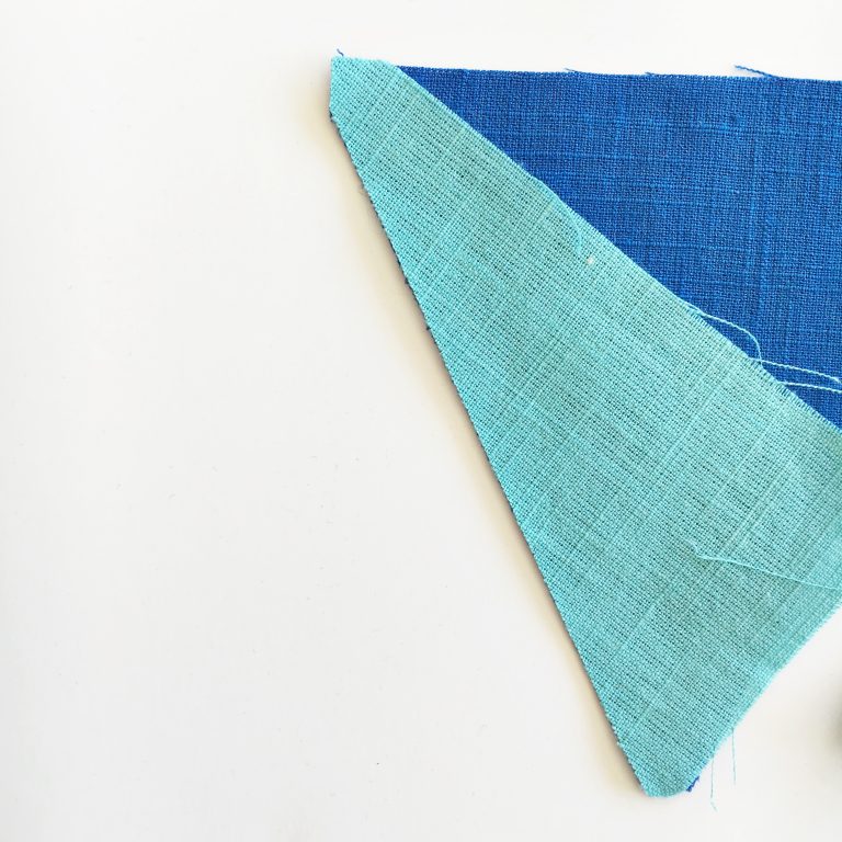 Rainbow Triangles Mini Quilt Tutorial — The Crafty Mummy