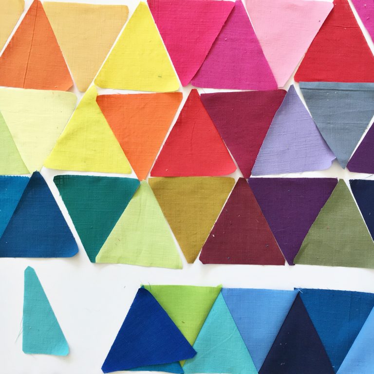 Rainbow Triangles Mini Quilt Tutorial — The Crafty Mummy